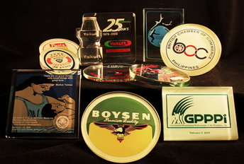 Corporate Giveaways | Paperweights | Glass Etching | Corporate Souvenir ...